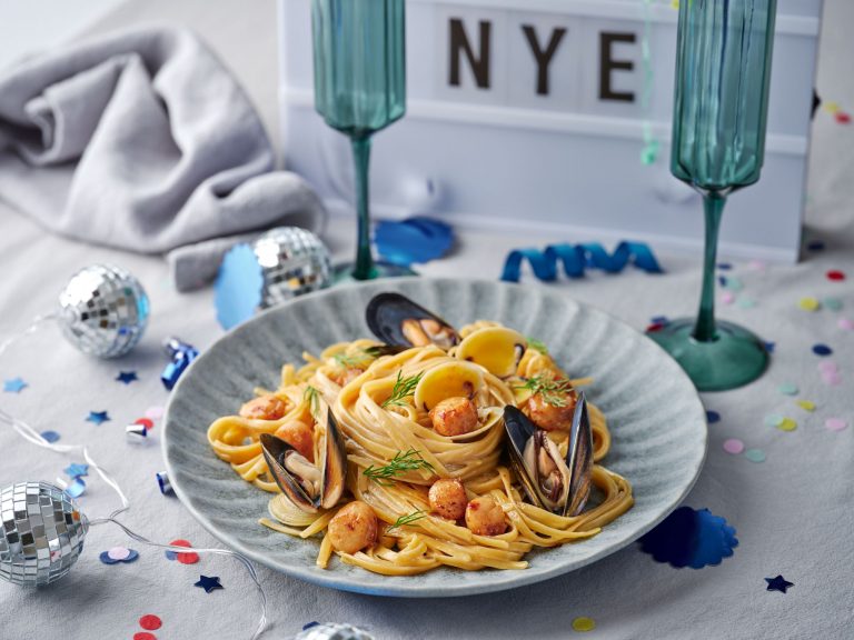 Linguine with Scallops, Mussels, Cockles & Champagne Sauce – Zafarelli Pasta